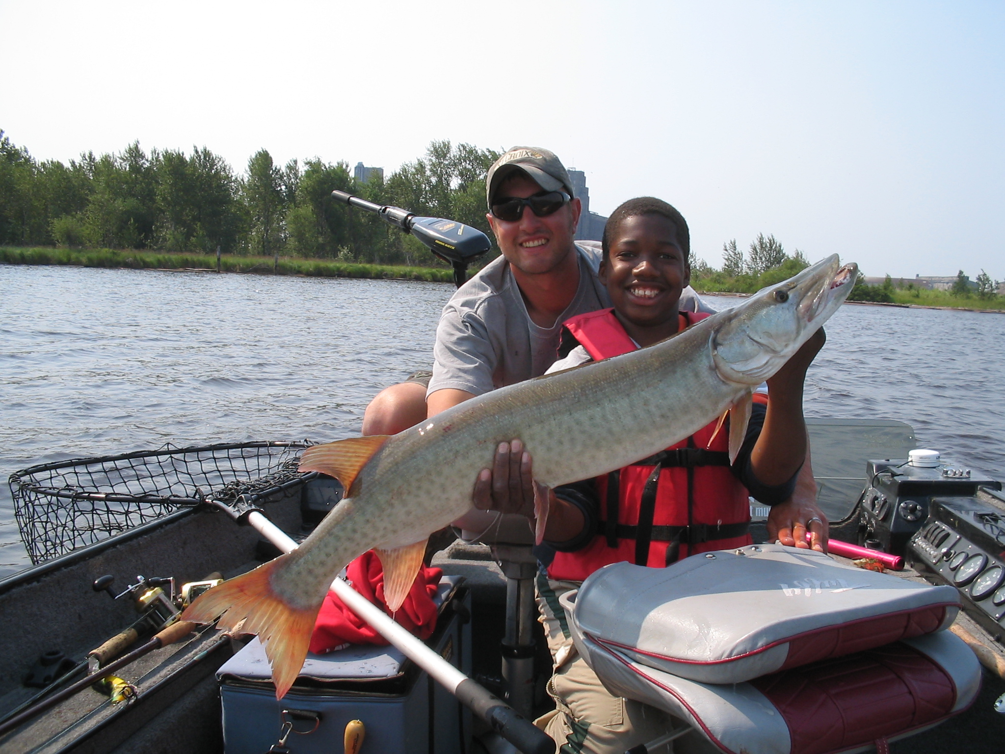 Muskie and Walleye Guided Trips - Northland Muskie Adventures